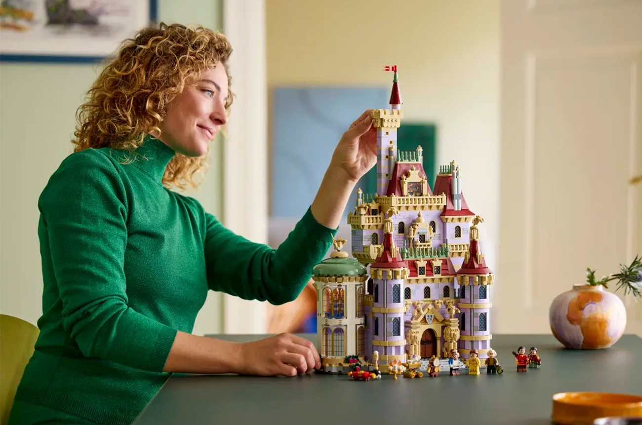 LEGO Beauty and the Beast Castle 43263 review - Explore the magical ar