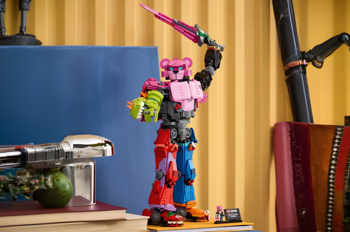 LEGO Fortnite 77078 "Captain Mech" set review - a colorful beast emerg